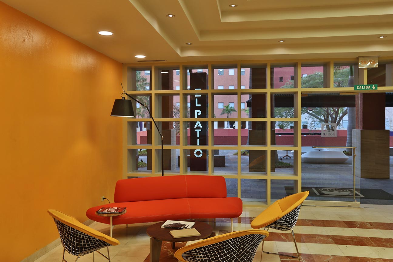 Plaza Roble Costa Rica