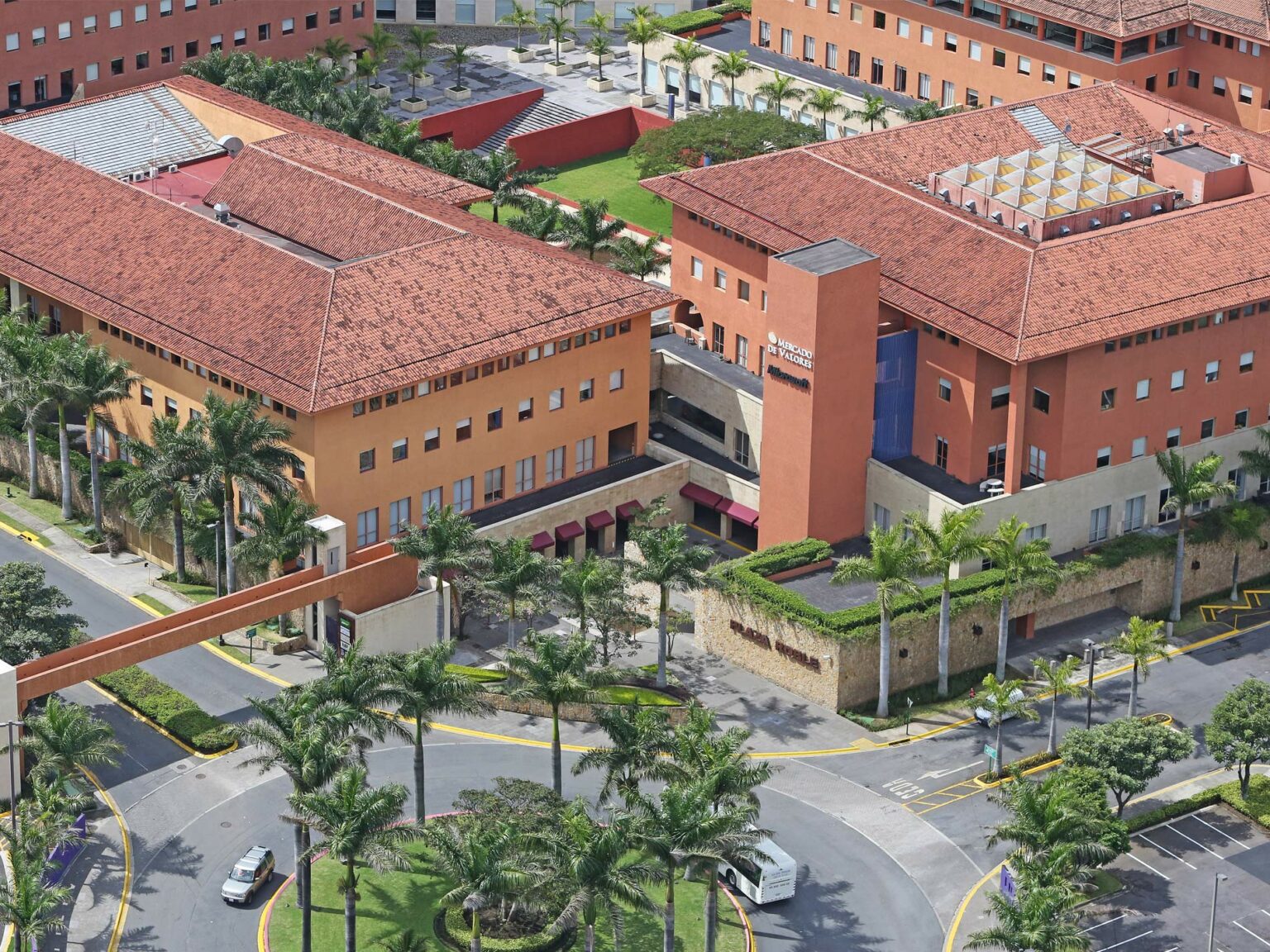 Inicio - Plaza Roble Costa Rica